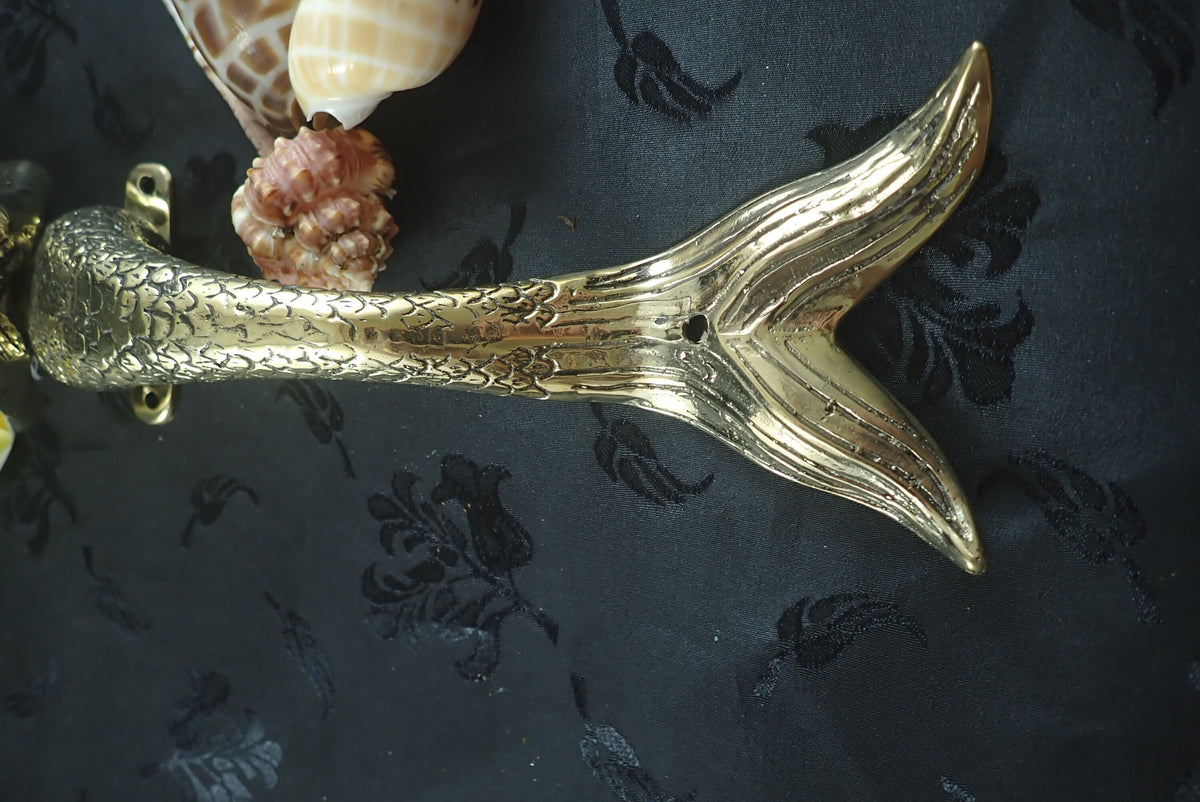 Mermaid Door Pull conch shell – Ubud Glass
